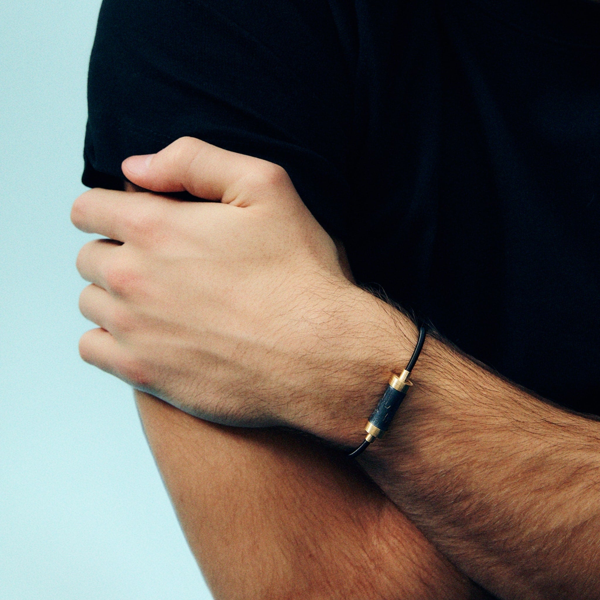 Akkadian Cylinder Bracelet in Gold · Oktaaf